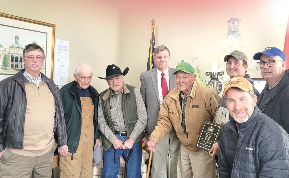 Tom Tapp presented with plaque – The Fayette Falcon
